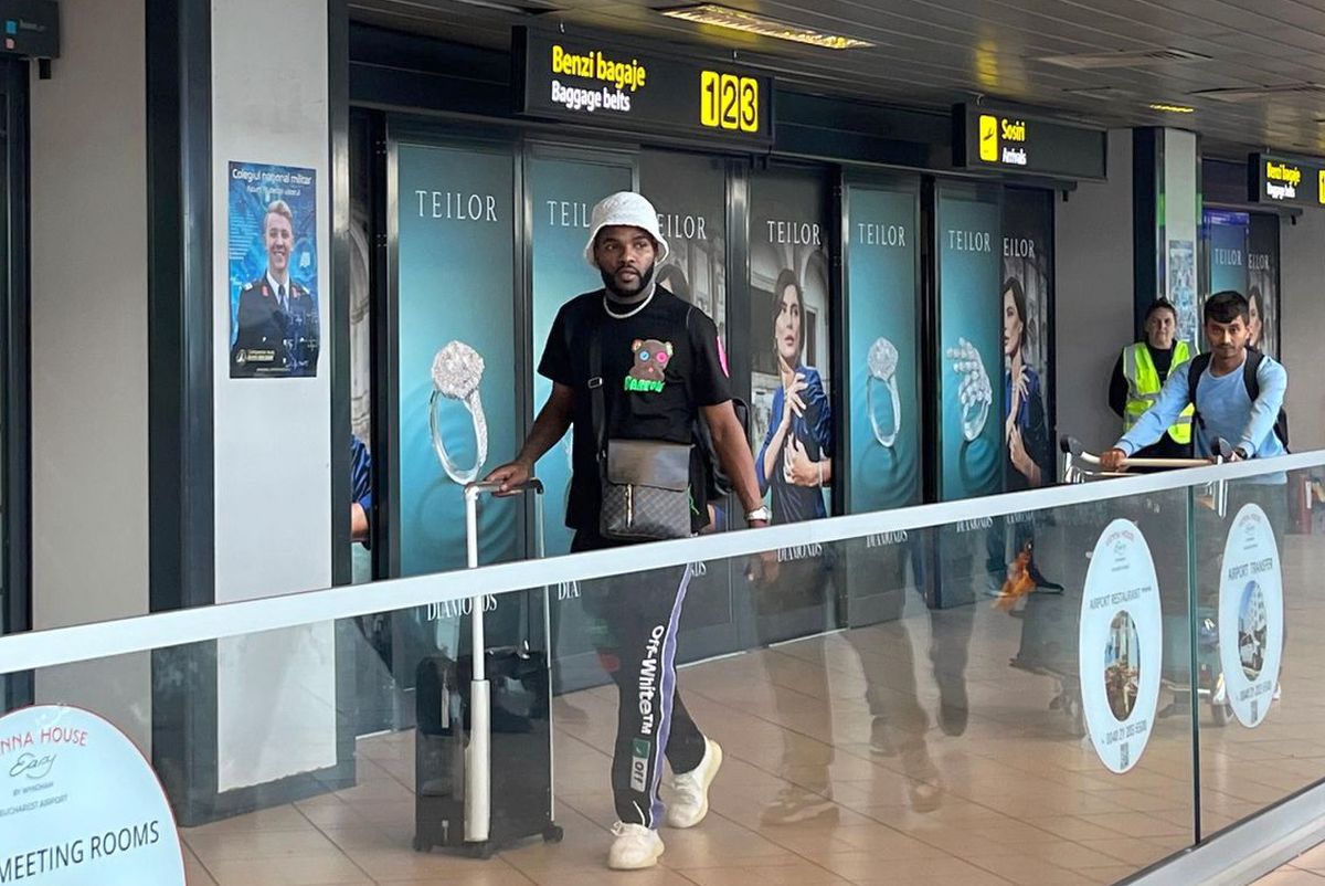 Aaron Boupendza a ajuns la București și semnează cu Rapid: „Nu doar ...